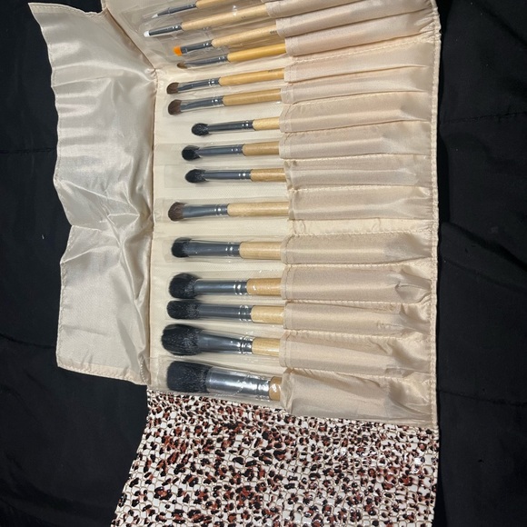 Morphe | Makeup | Morphe 5 Piece Cheetah Brush Set | Poshmark